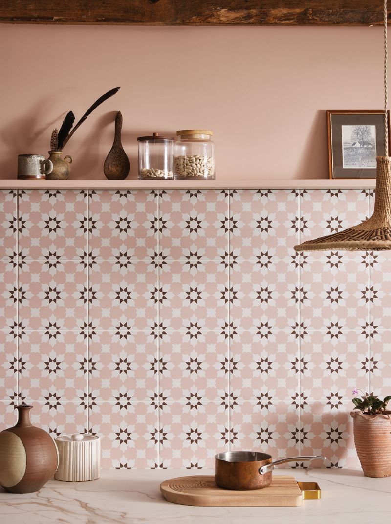 Discotheque Tiffany | Pink Patterned Porcelain Tile