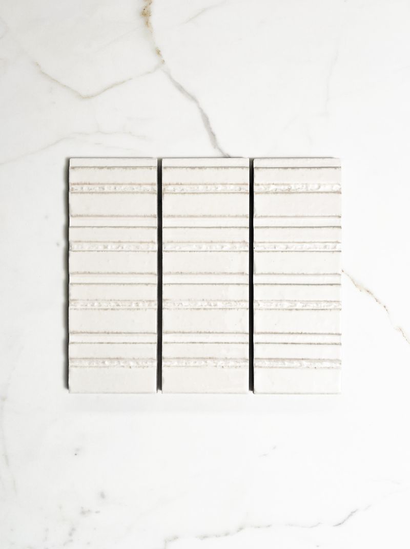 West Ridge Clark Ridged 7.5x20cm | White Pitted Brick Wall Tile