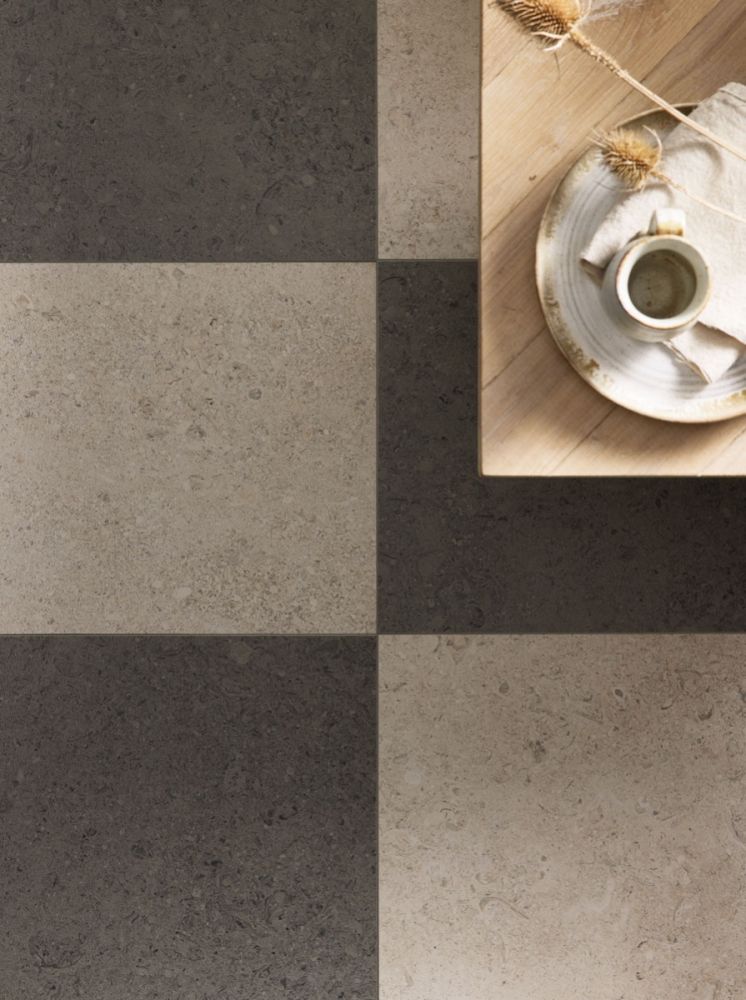Cockleshell Boulder 30x30cm | Dark Grey Limestone Effect Tile