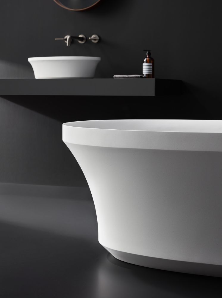 Flute Freestanding Bath