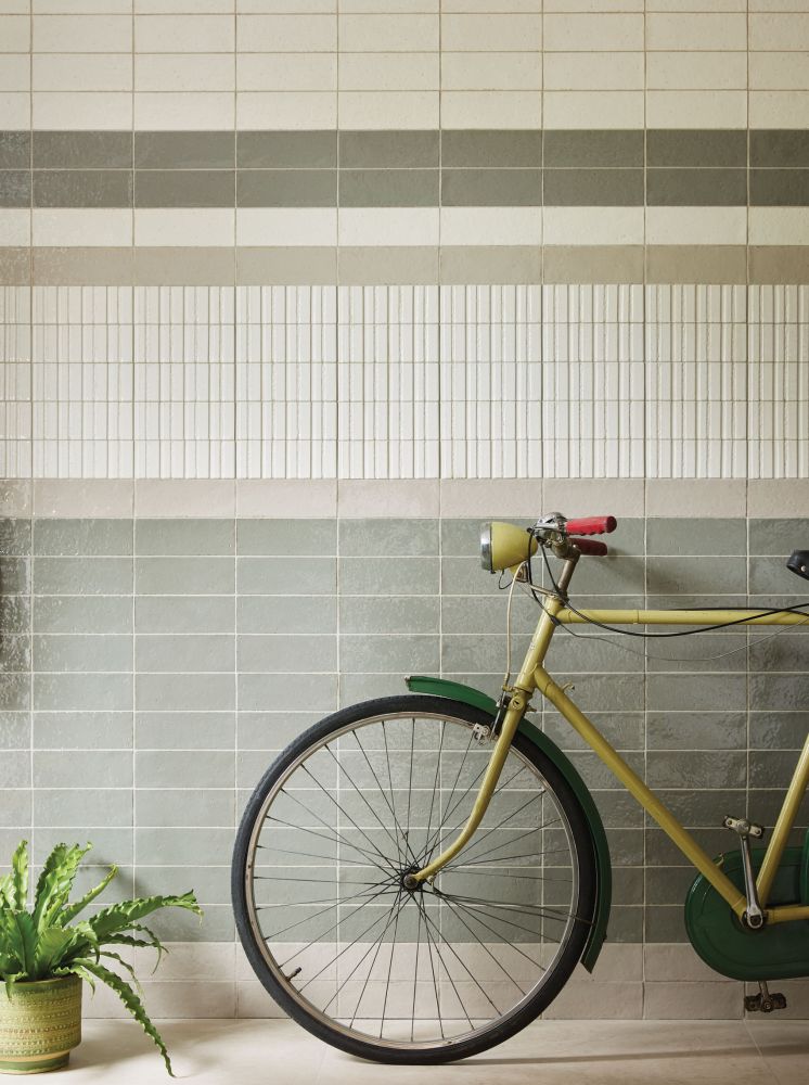 West Ridge Clark 7.5x20cm | White Pitted Brick Wall Tile