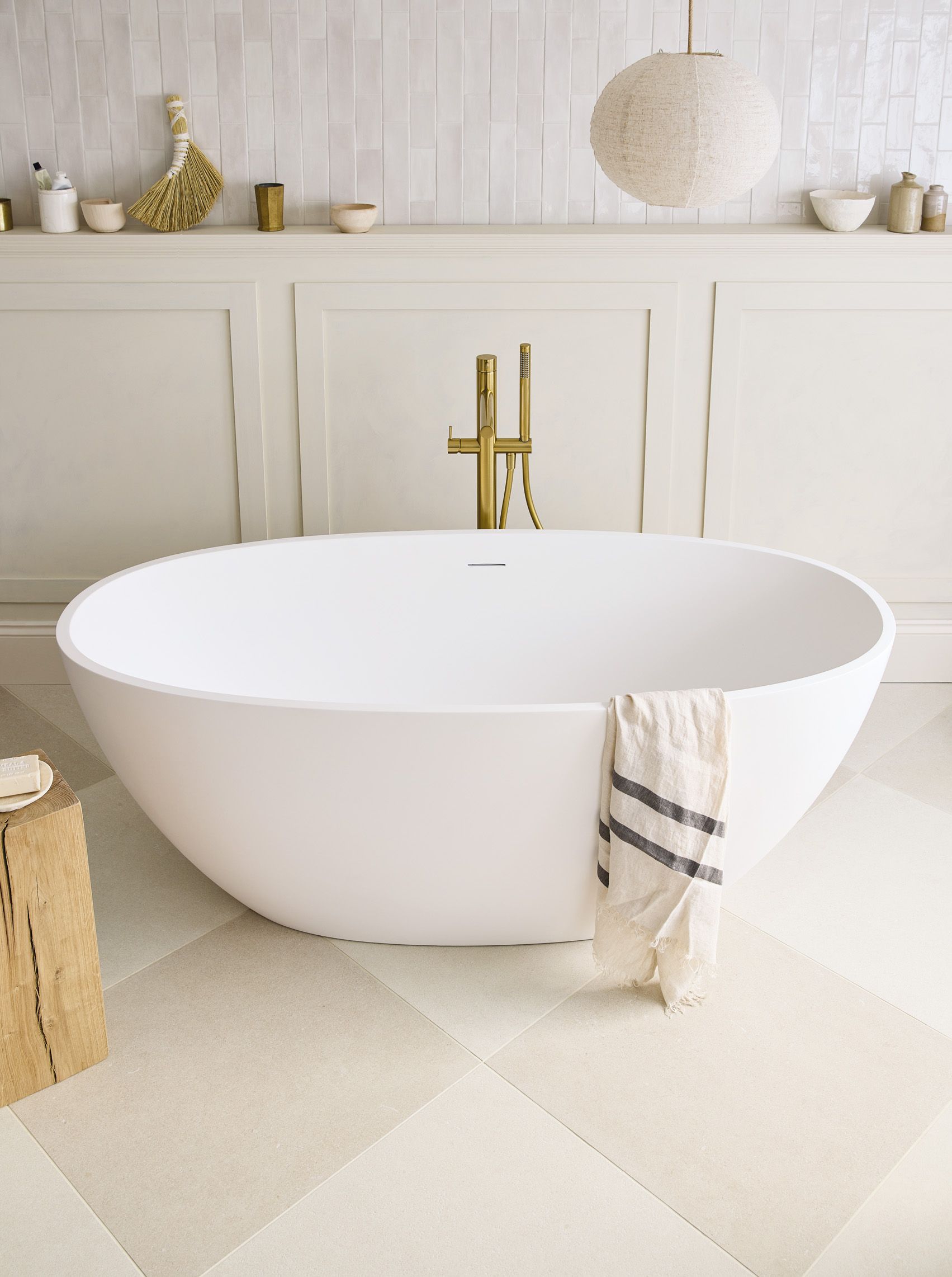 Contrail Composite Stone Freestanding Bath
