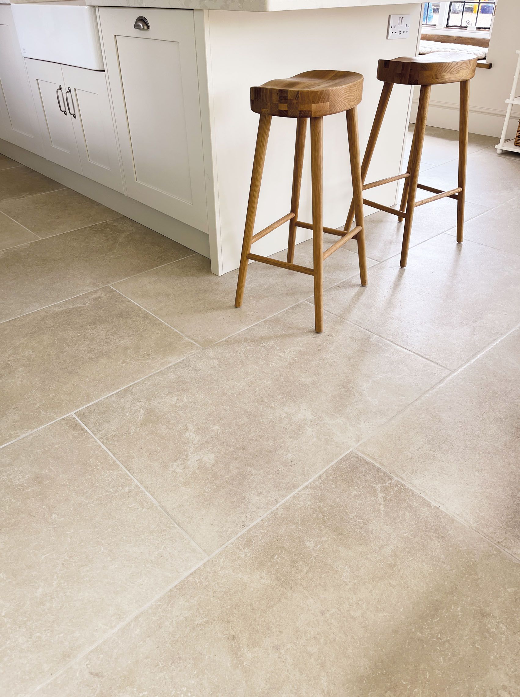 Merestone Lime 90x60cm | Limestone Effect Porcelain Tile