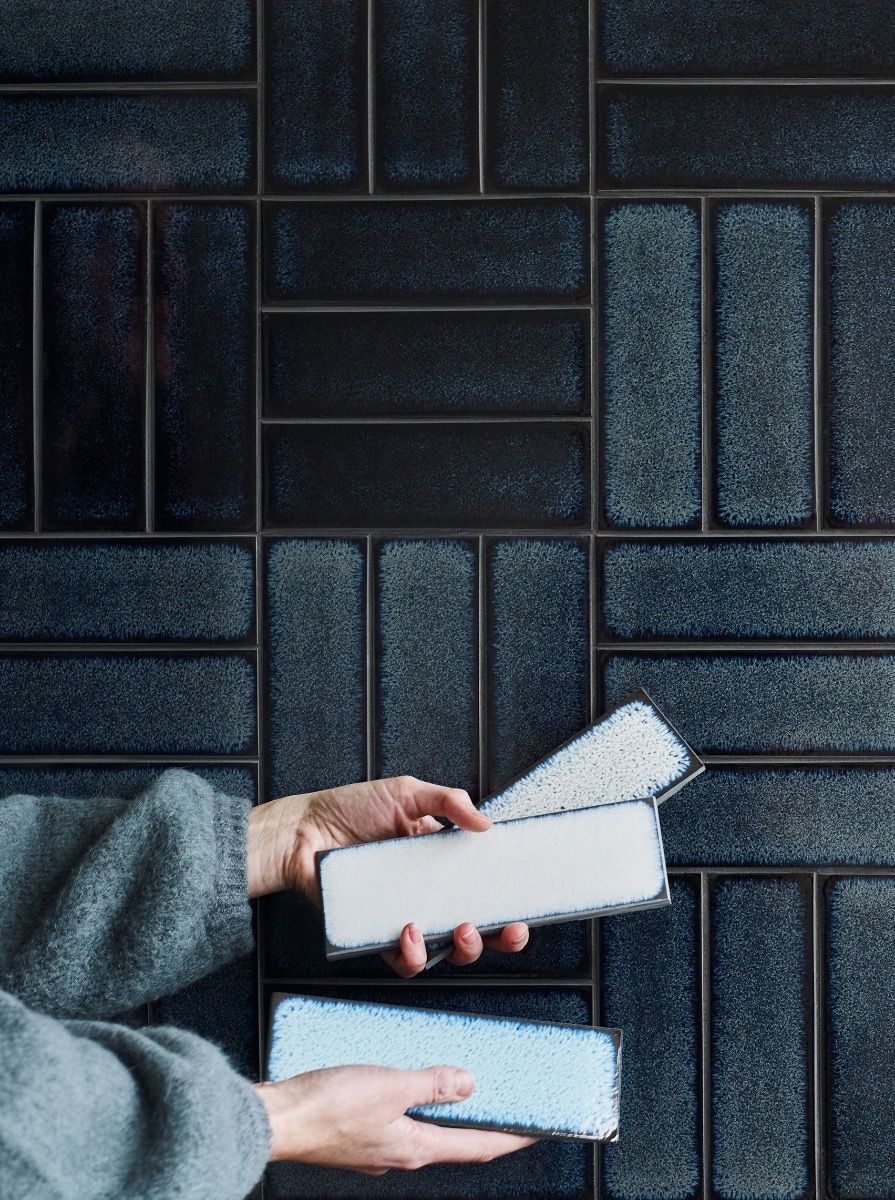 Raku Yokohoma Bay 6.5x20cm | Navy Blue Glazed Wall Tile