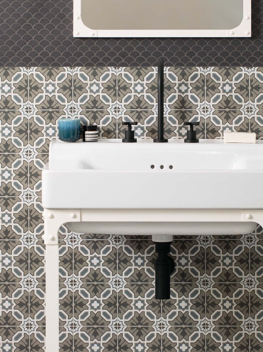Spitalfields Medium Console Basin with White Stand