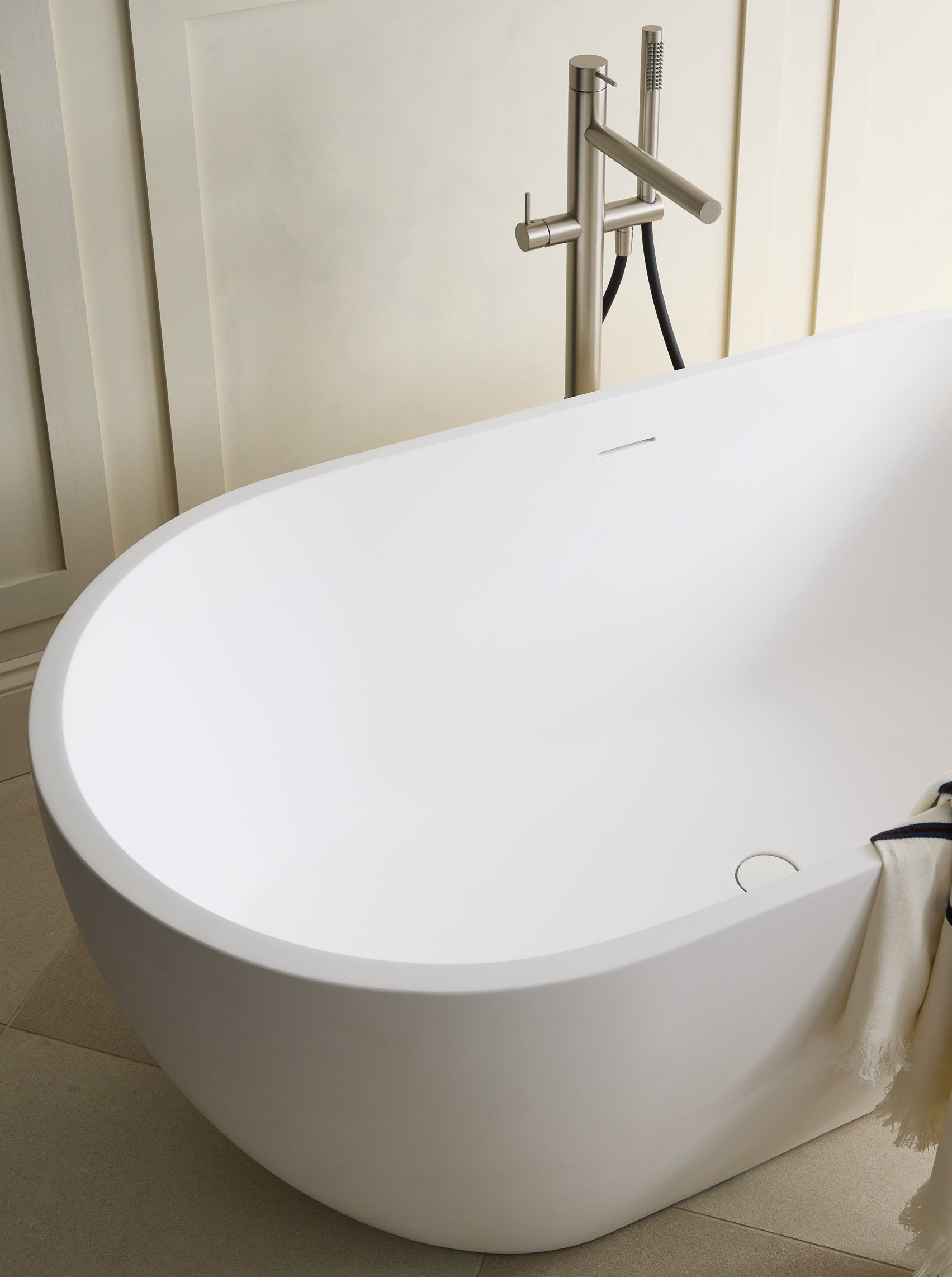 Stratus Composite Stone Freestanding Bath