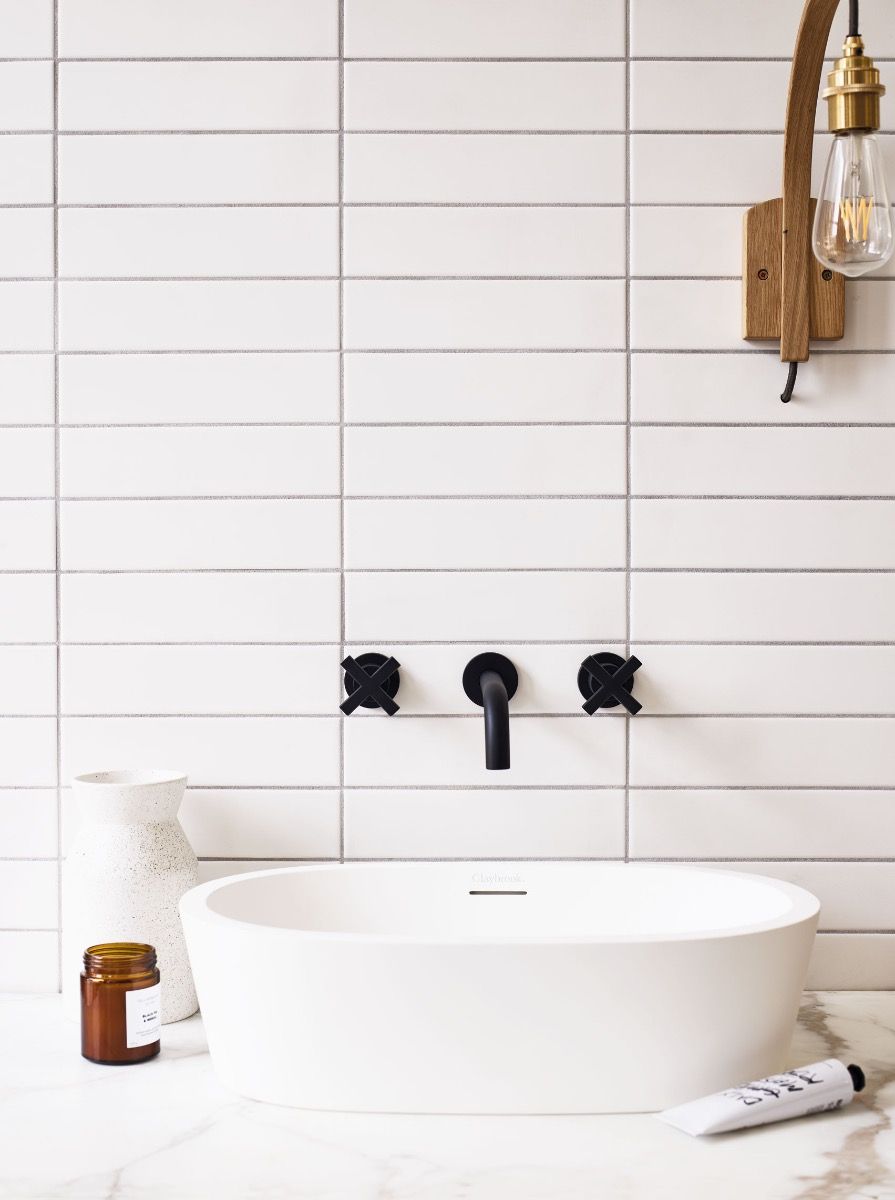 Charon Minor Oval Basin | Marbleform | Basins | Claybrook